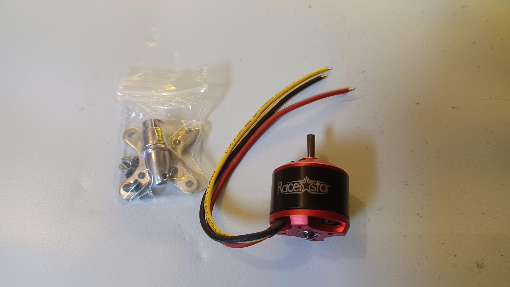 Zelf een RC modelvliegtuig ontwerpen | modelvliegclubsneek